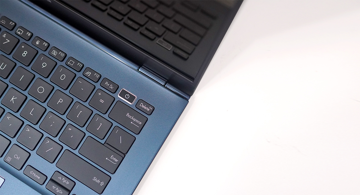 Asus Zenbook 14 Q409 (Core i5 1240P | Ram 8GB | SSD 256GB | 14inch 2K)